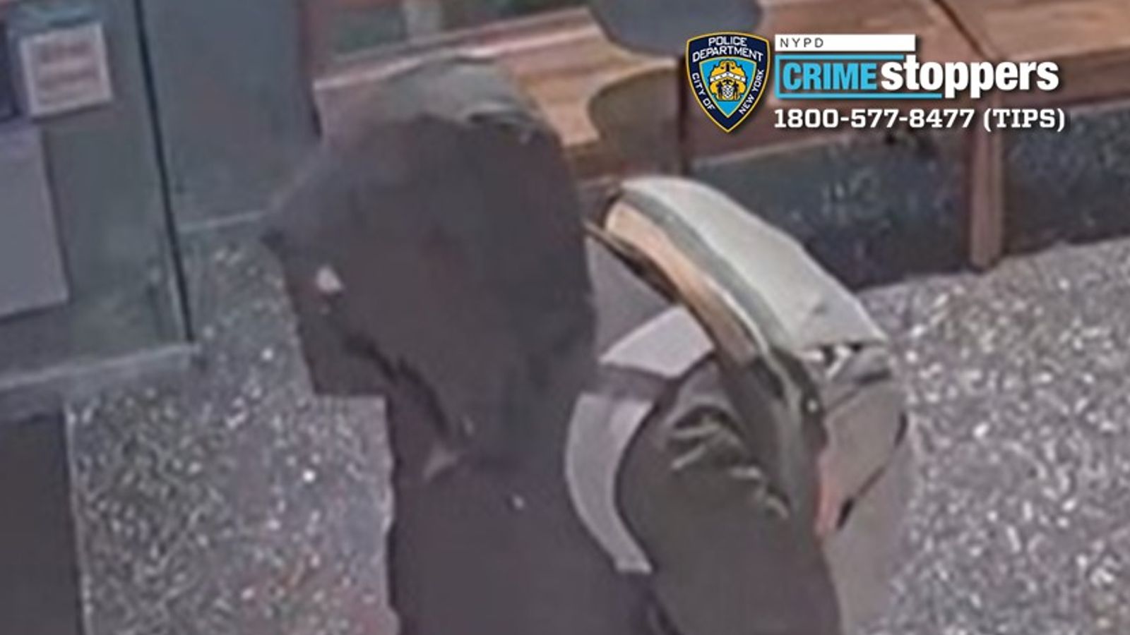 Video shows masked man pull gun on UnitedHealthcare boss Brian Thompson ... Video shows masked man pull gun on UnitedHealthcare boss Brian Thompson ...