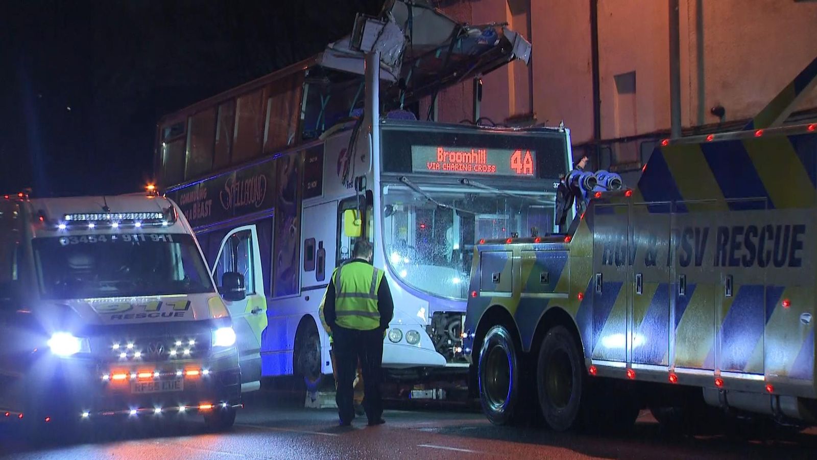 Glasgow: Several injured after double decker bus hits bridge and roof ...