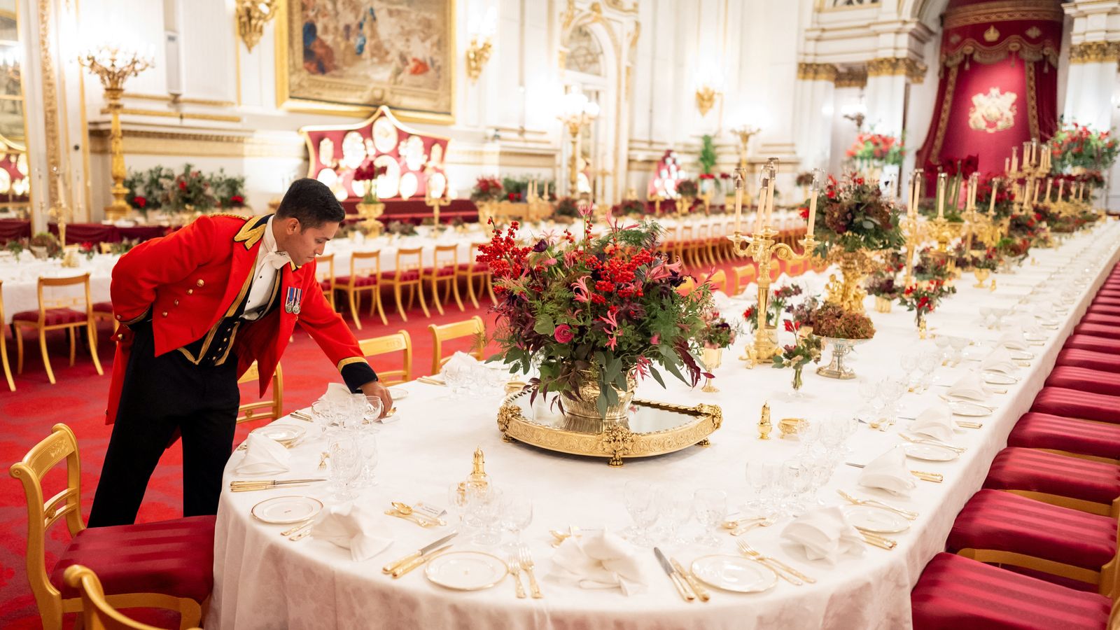 King and Queen host banquet for Qatari state visit | News UK Video News ...