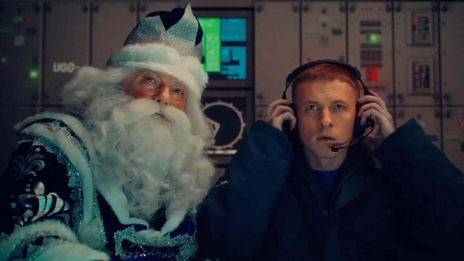 Russian-speaking Santa blows up 'NATO' Santa in alleged propaganda ...