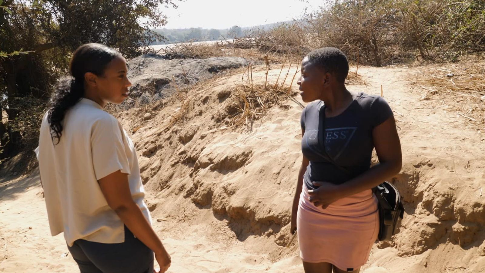 As anti-immigration rages, migrants from Zimbabwe jump the border into ...