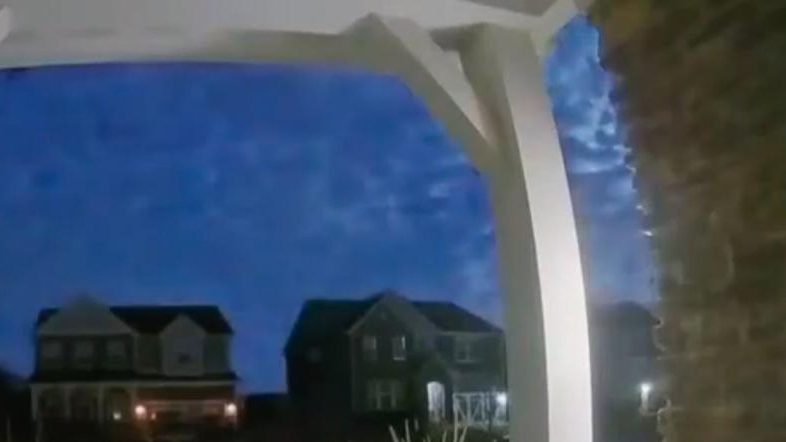 CCTV captured the moment a fireball tore across the sky in Indiana, US ...