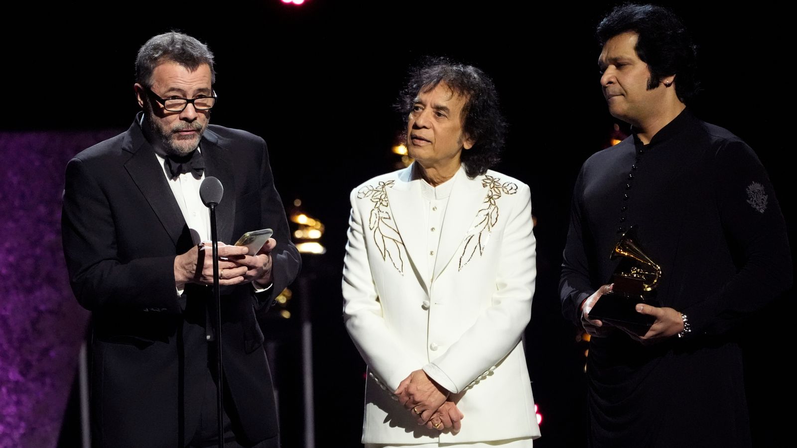 Zakir Hussain: Indian tabla maestro and Grammy-winning musician dies ...
