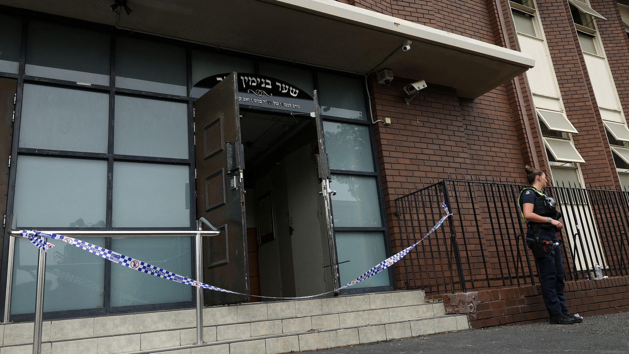 Antisemitism blamed for arson attack on synagogue in Australia | World ...
