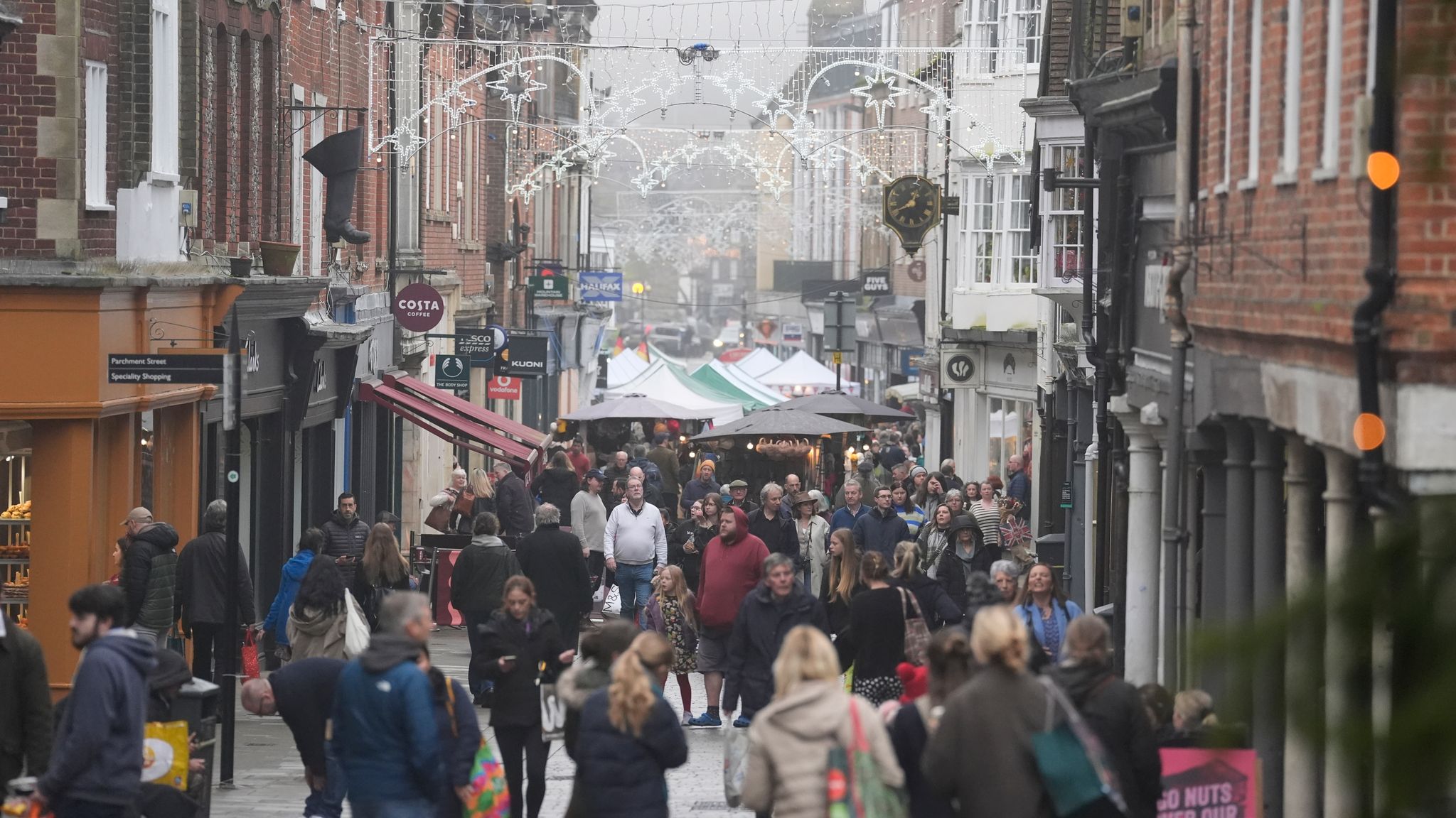 Surprise fall in retail sales in December, ONS figures show | Money News | Sky News