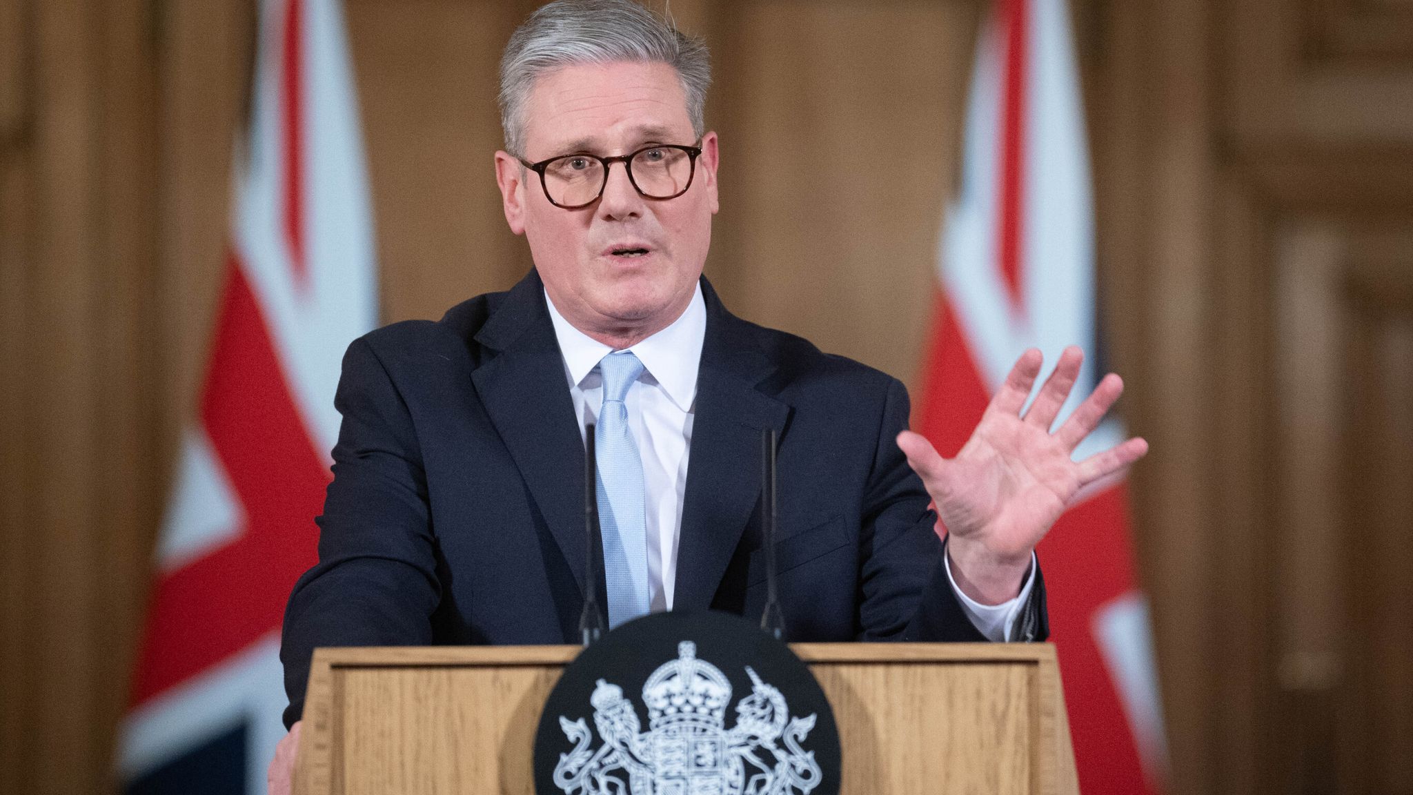 Starmer set to play it safe and avoid migrant cap figure in government 'relaunch' | Politics ...