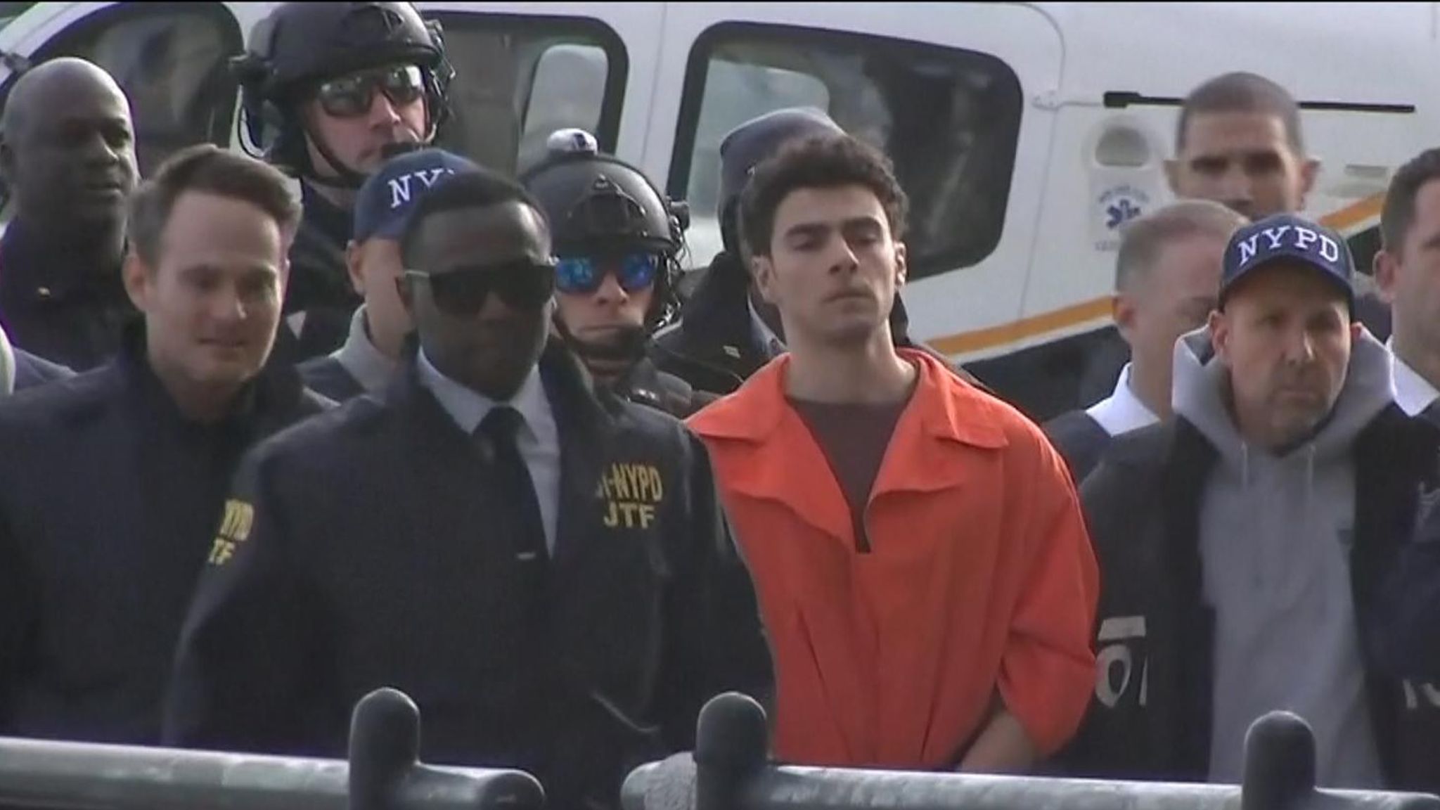 Luigi Mangione extradited to New York where he faces new federal ...