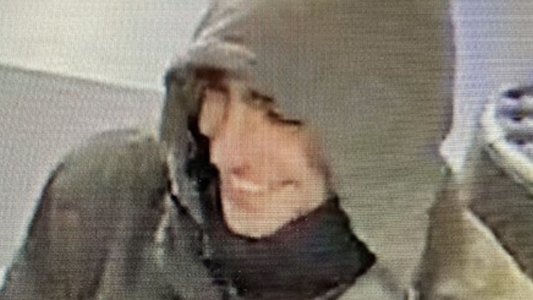 Smiling suspect seen in new images as New York police hunt killer of ...
