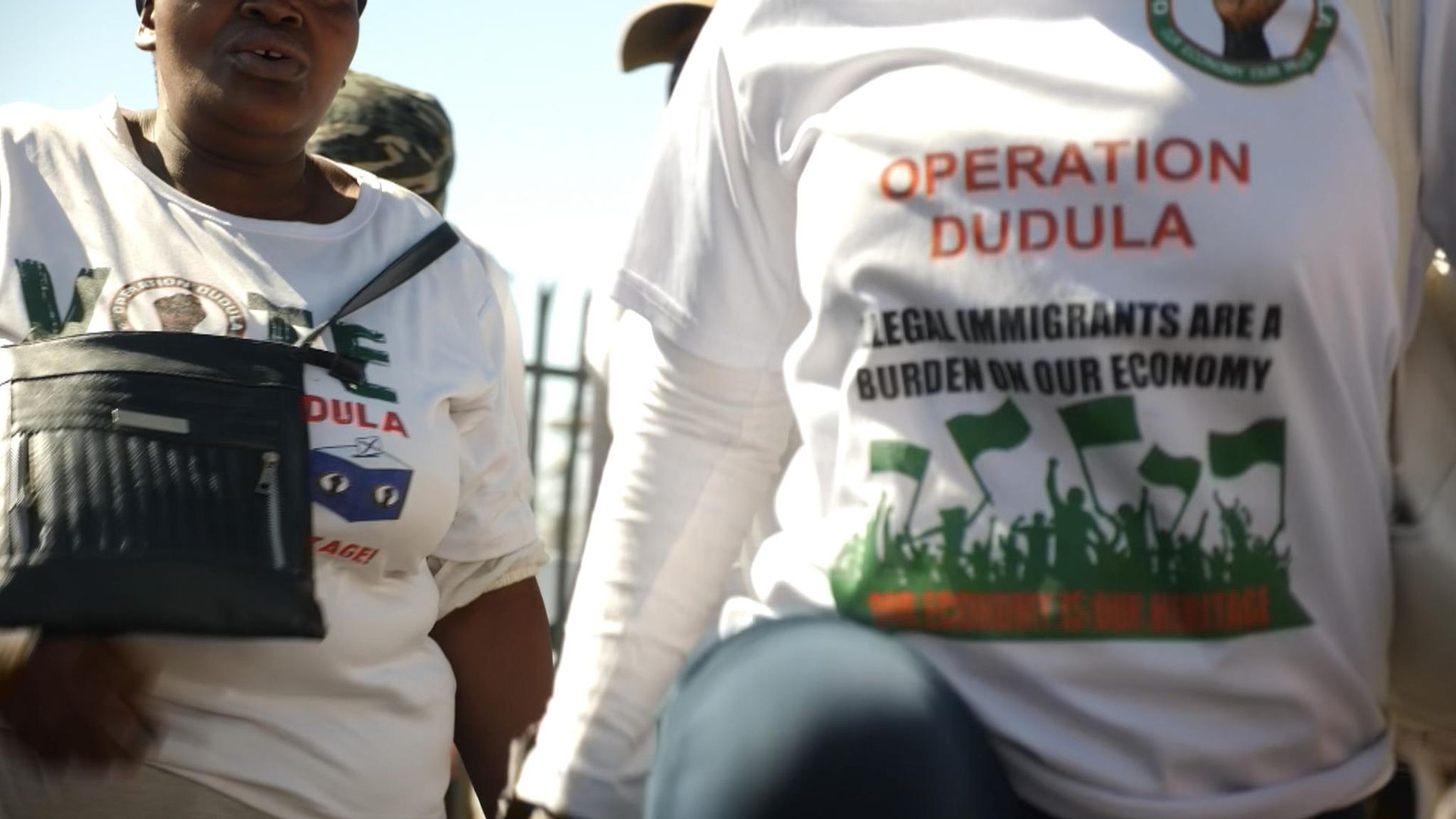 As anti-immigration rages, migrants from Zimbabwe jump the border into ...