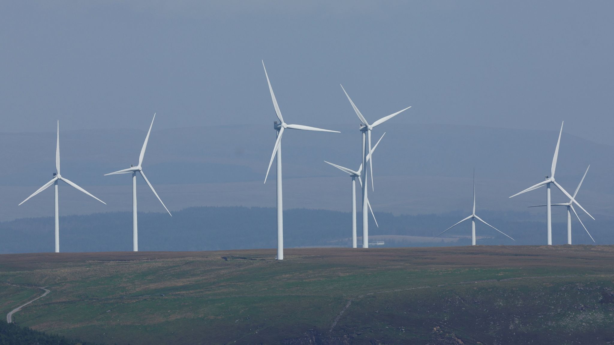 Costing £40bn a year until 2030, Labour has decided its colossal net ...
