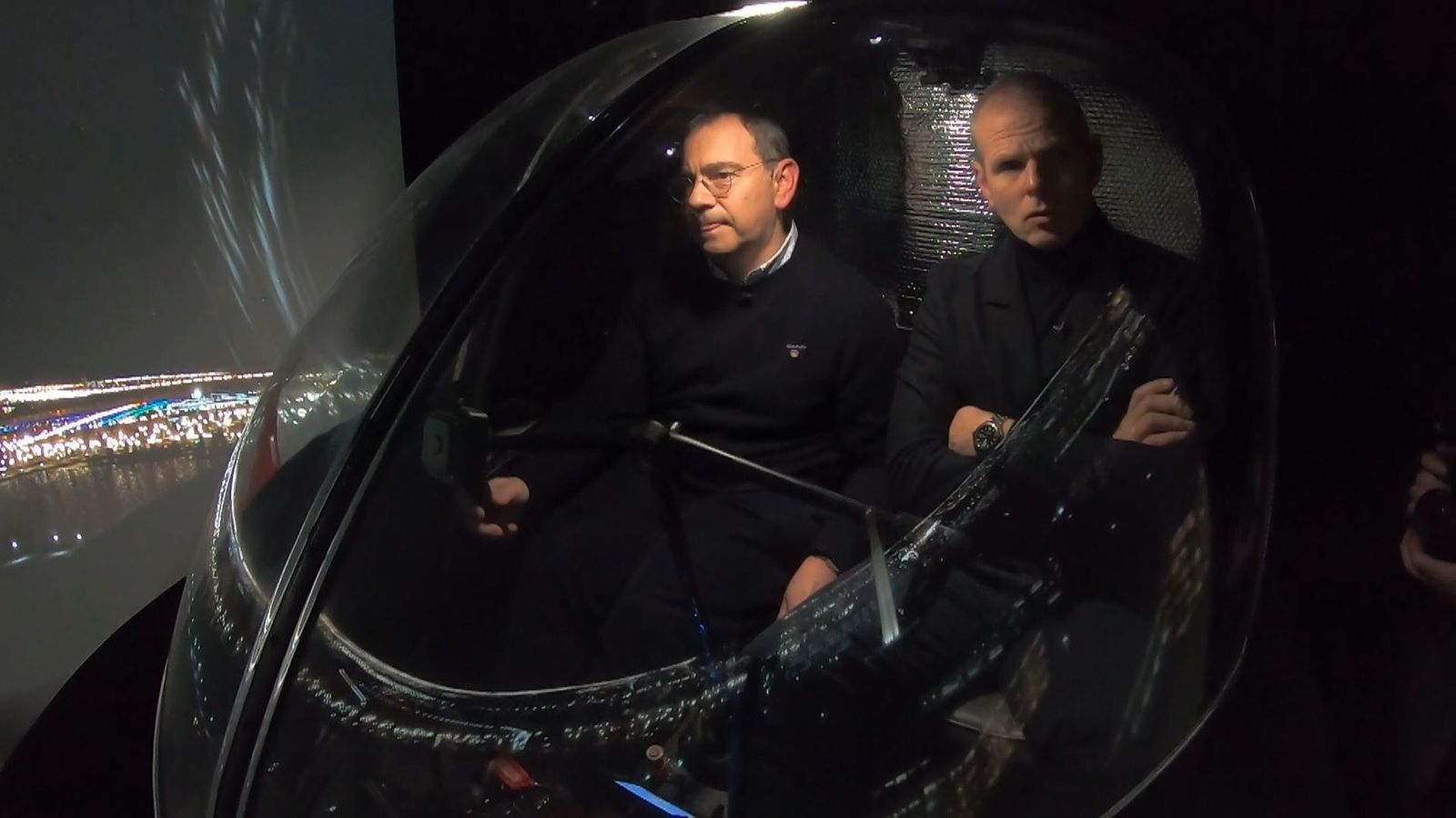 Washington plane crash: Flight simulator recreates the final journeys ...