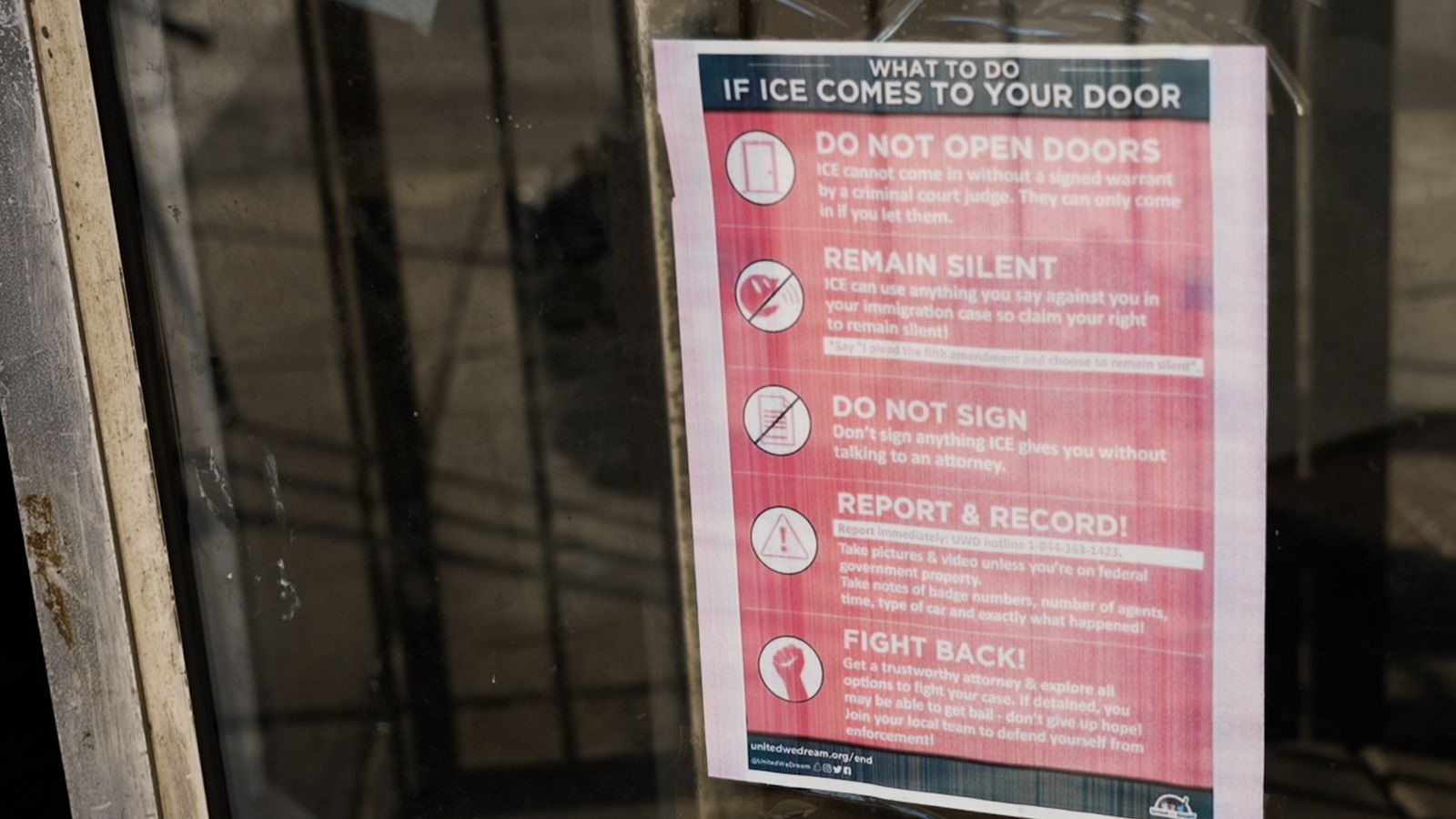 Streets empty in Chicago over fears of arrest under Donald Trump's ...