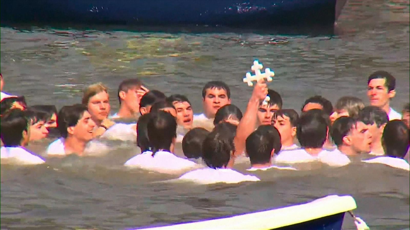 Annual cross dive takes place in Florida | News UK Video News | Sky News