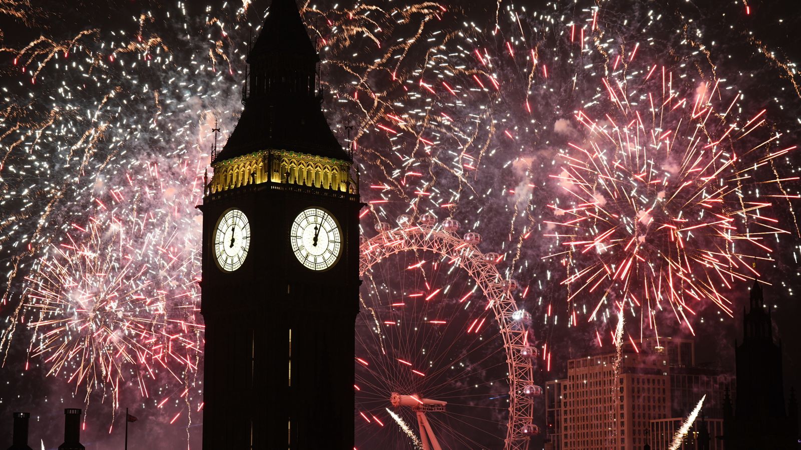 Watch: New Year celebrations in London | News UK Video News | Sky News Watch: New Year celebrations in London | News UK Video News | Sky News