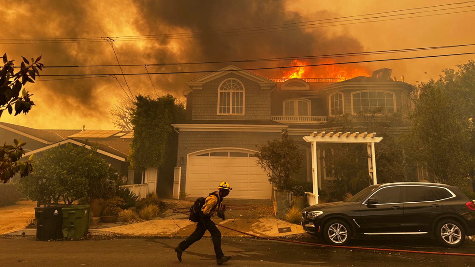 LA wildfire site is one of most exclusive suburbs - but it's in the ...