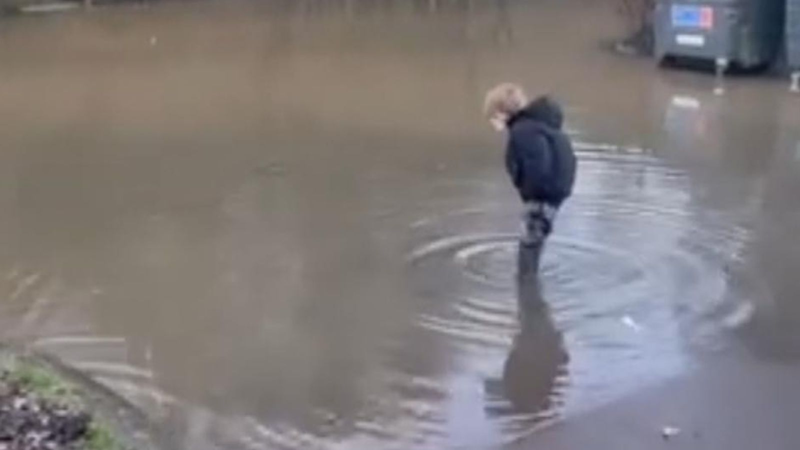Hundreds of people have been evacuating homes as severe flooding hit ...