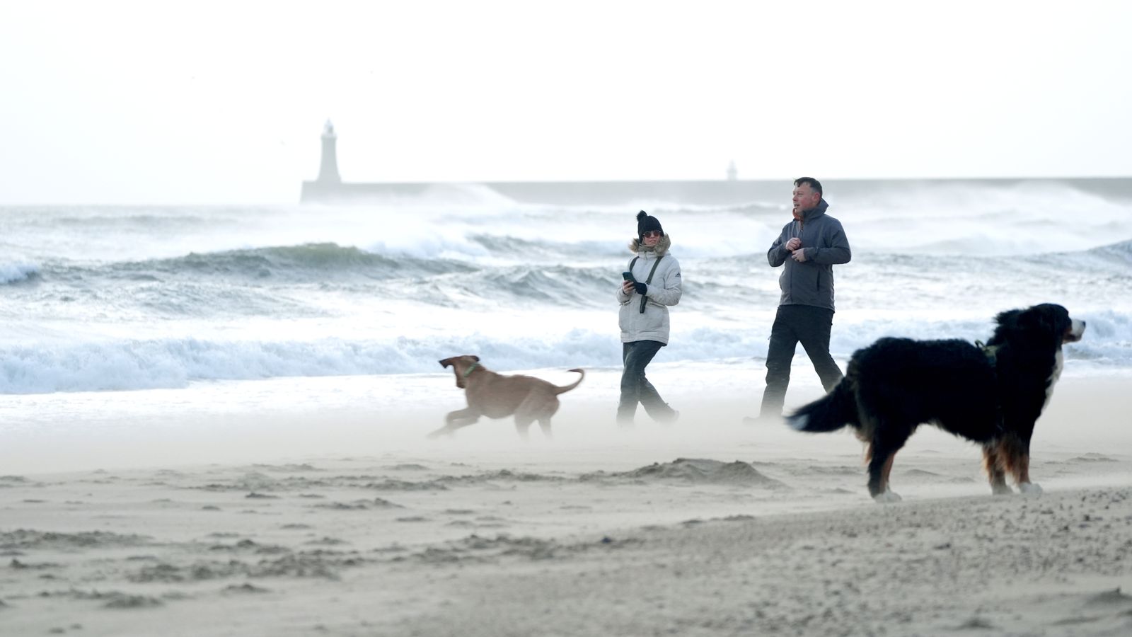 Storm Eowyn hits UK and Ireland with record winds of 114mph | UK News ...