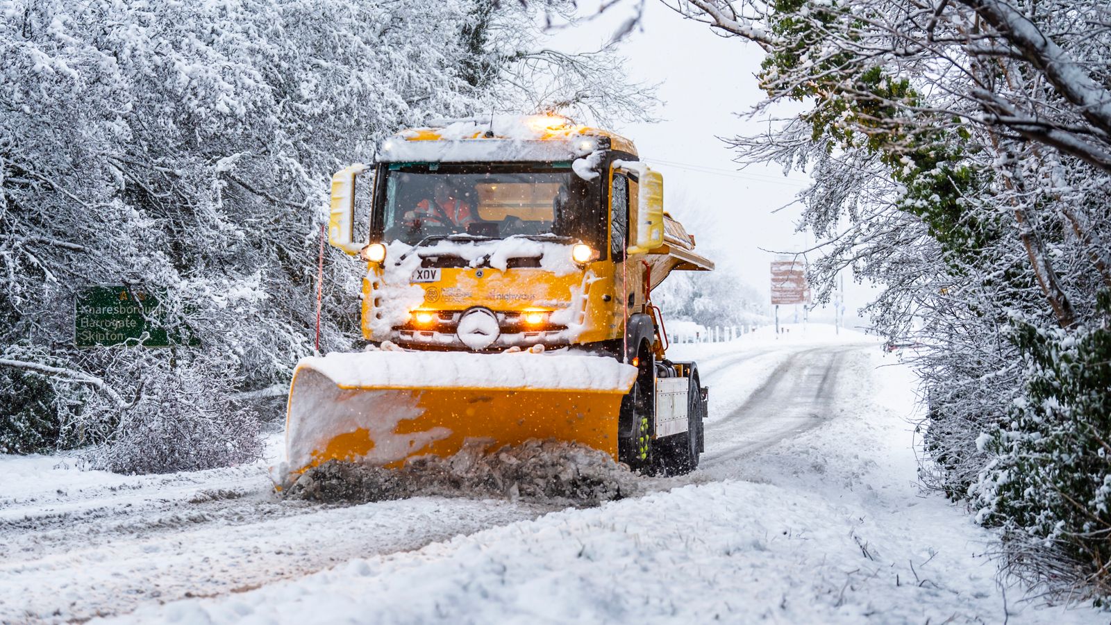 UK weather: Some of the day's best images as heavy snowfall hits large ...