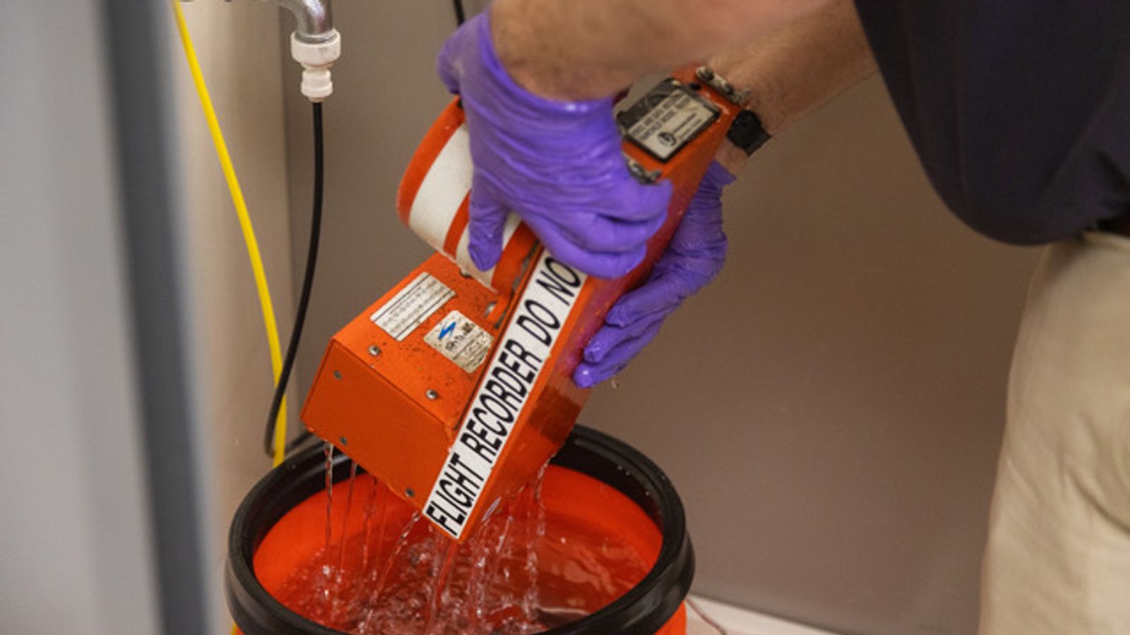 Washington plane crash: Black boxes recovered from aircraft | News UK ...