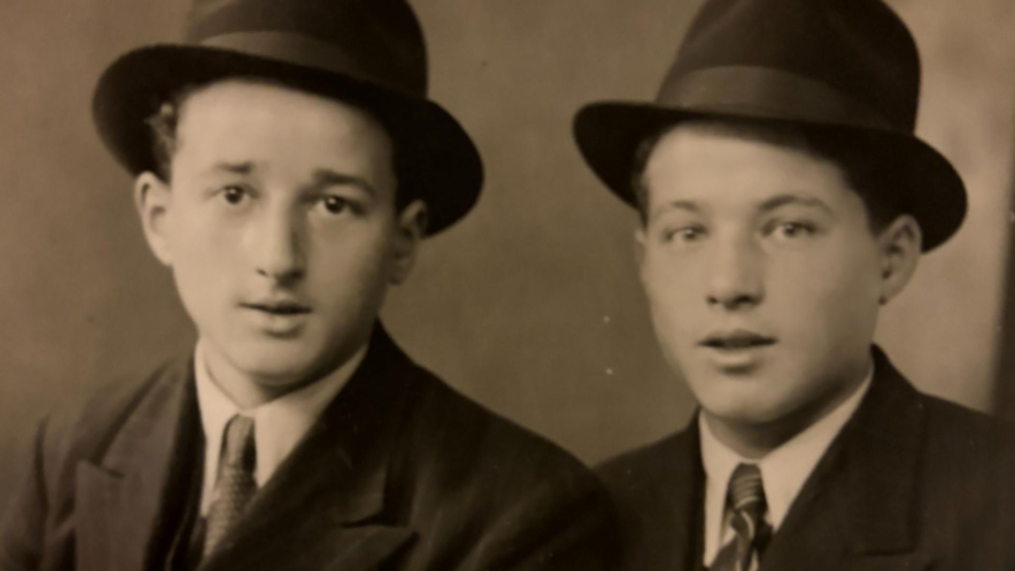 Auschwitz survivor fears the 'world hasn't learnt from WWII' ahead of ...