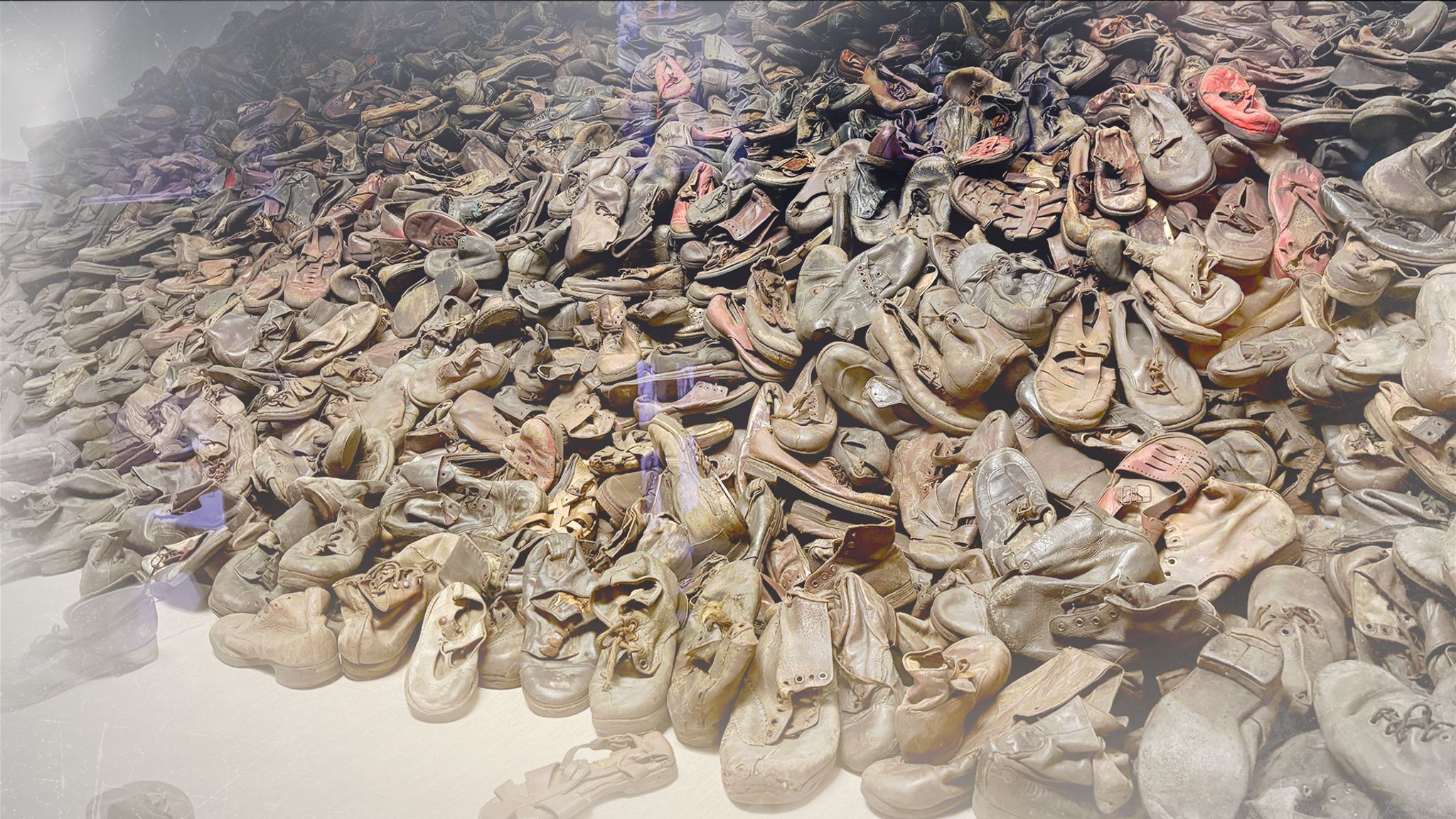 'My mother sacrificed herself for me': Escape from the train of death ...