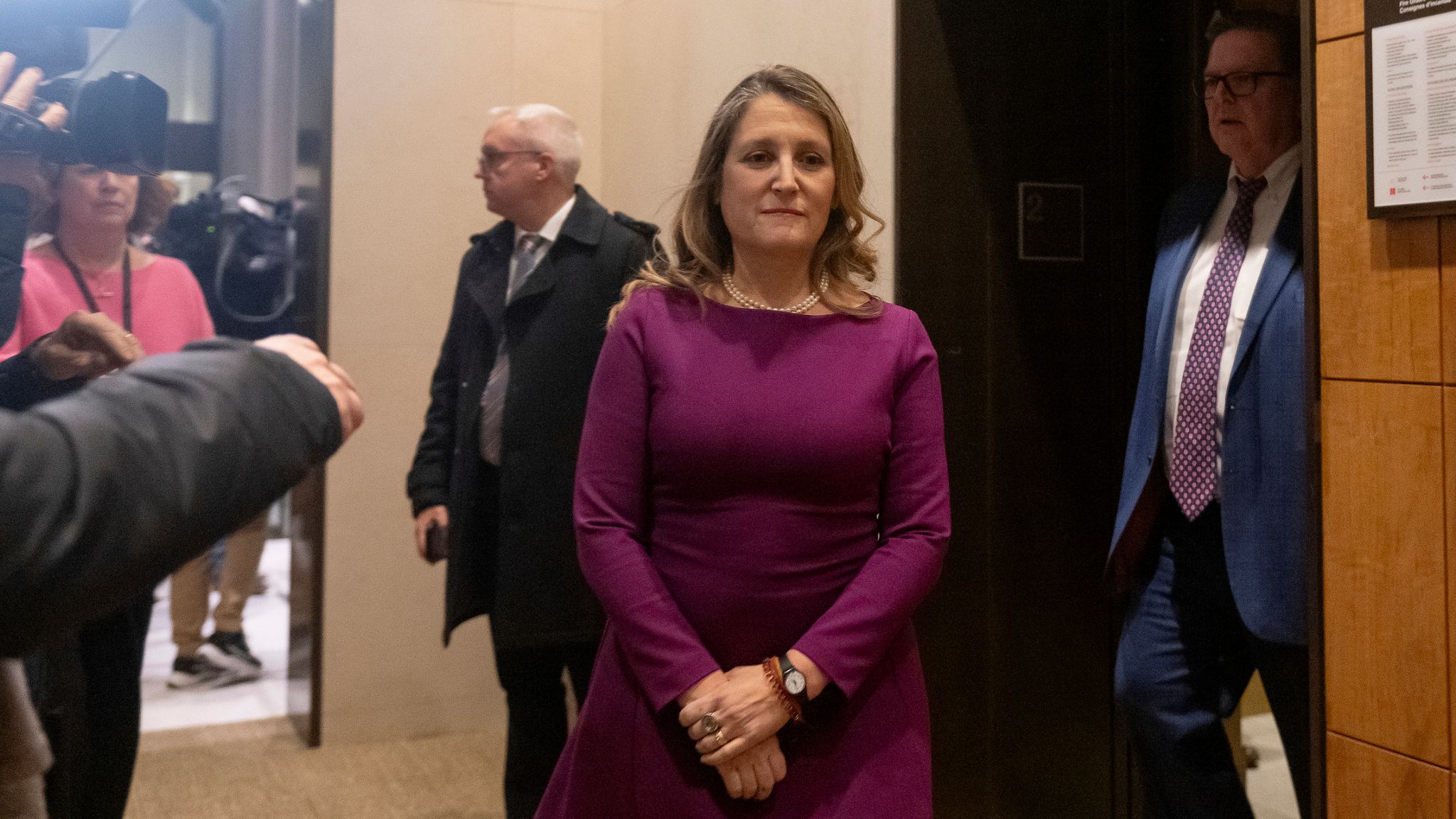 Canada's prime minister Justin Trudeau resigns and suspends parliament until March | World News ...