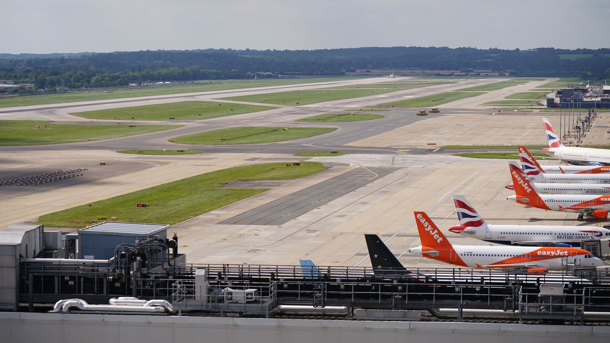 Gatwick second runway decision deadline is extended on green concerns ...