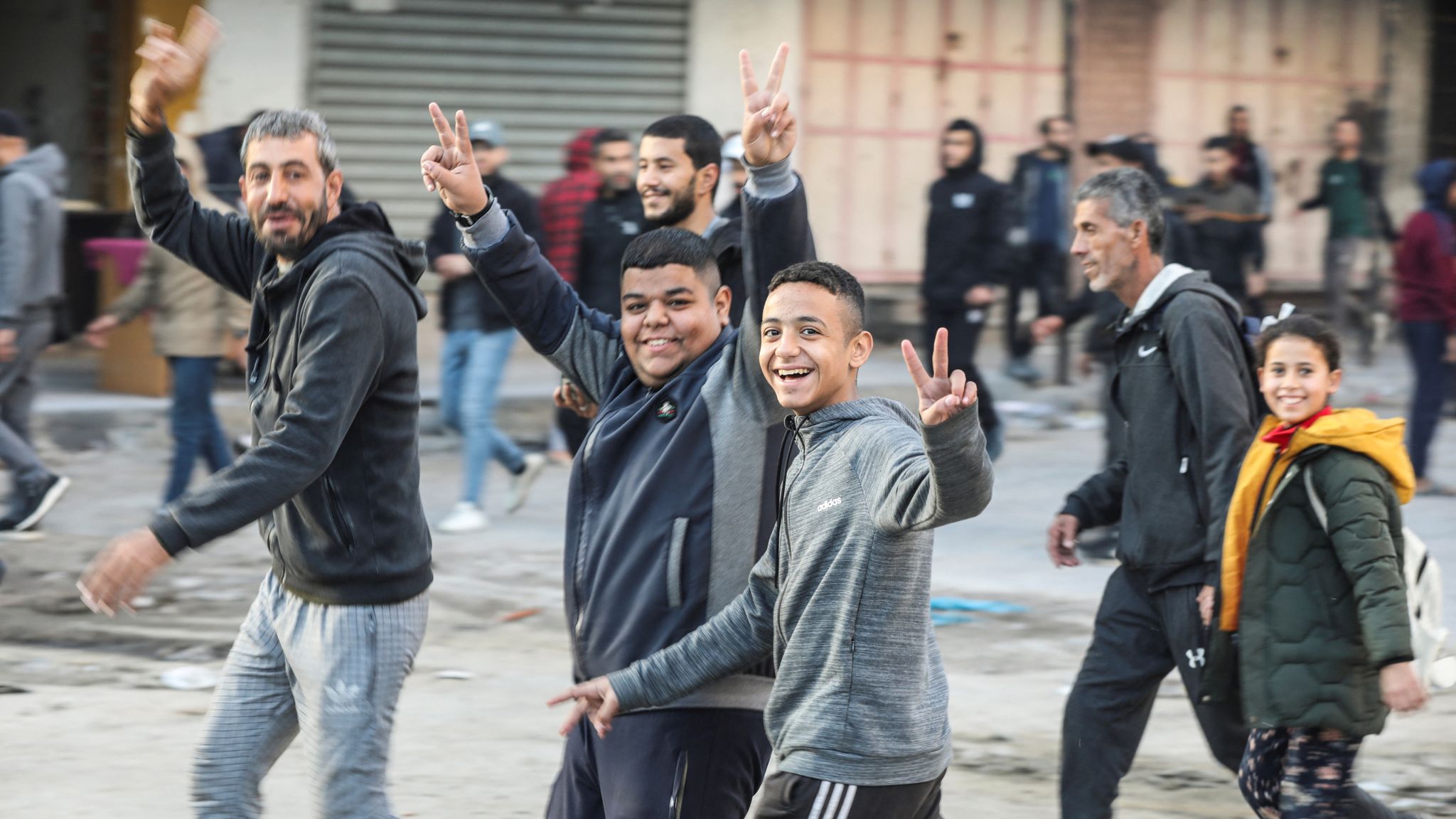 Israel says Gaza ceasefire delayed until Hamas releases list of ...