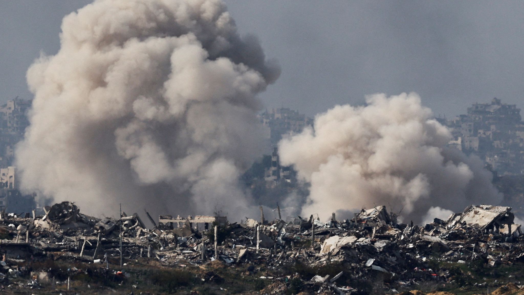 Hamas 'approves list of 34 hostages to be returned' - but Israeli PM's ...