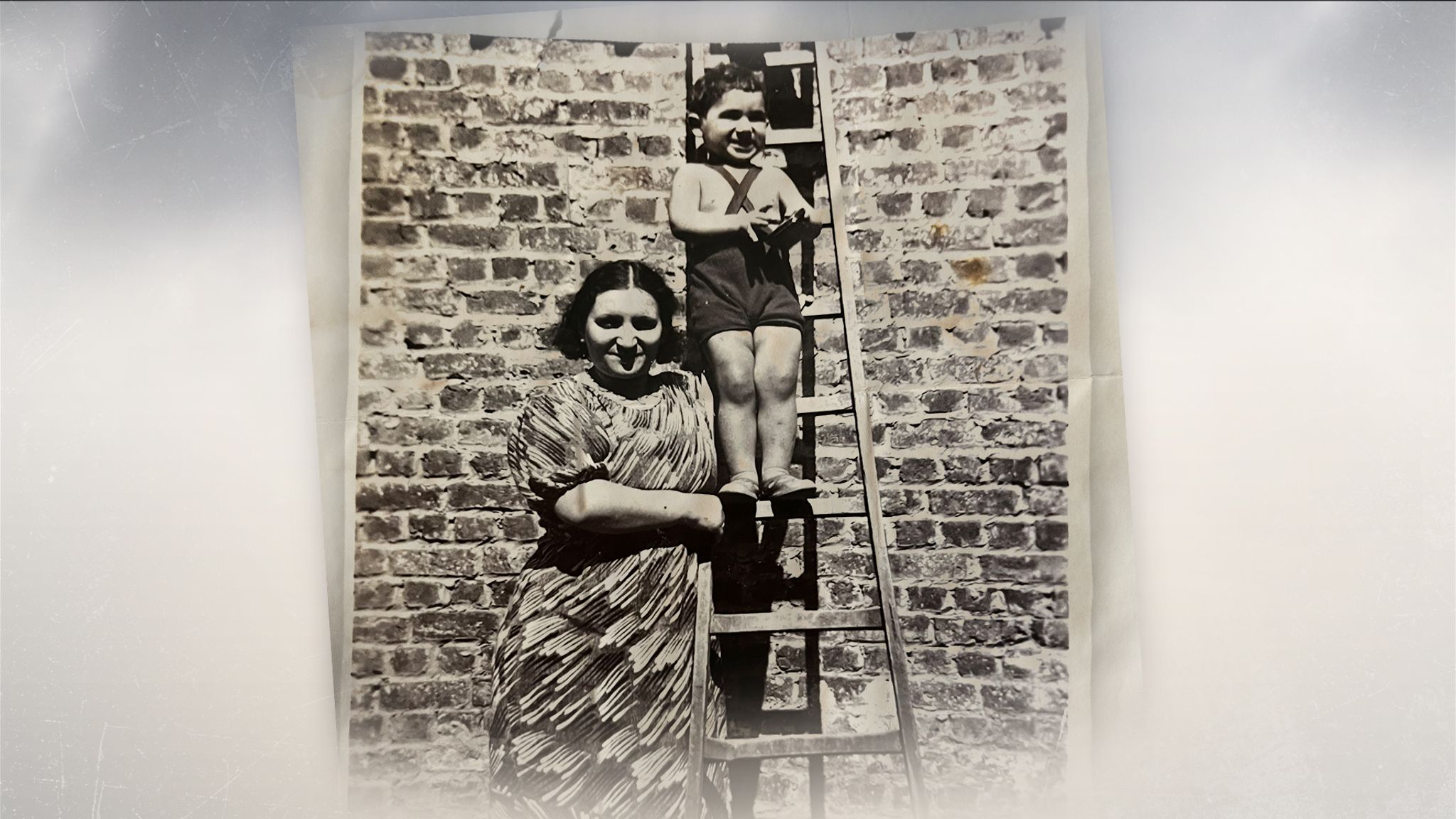 'My mother sacrificed herself for me': Escape from the train of death ...