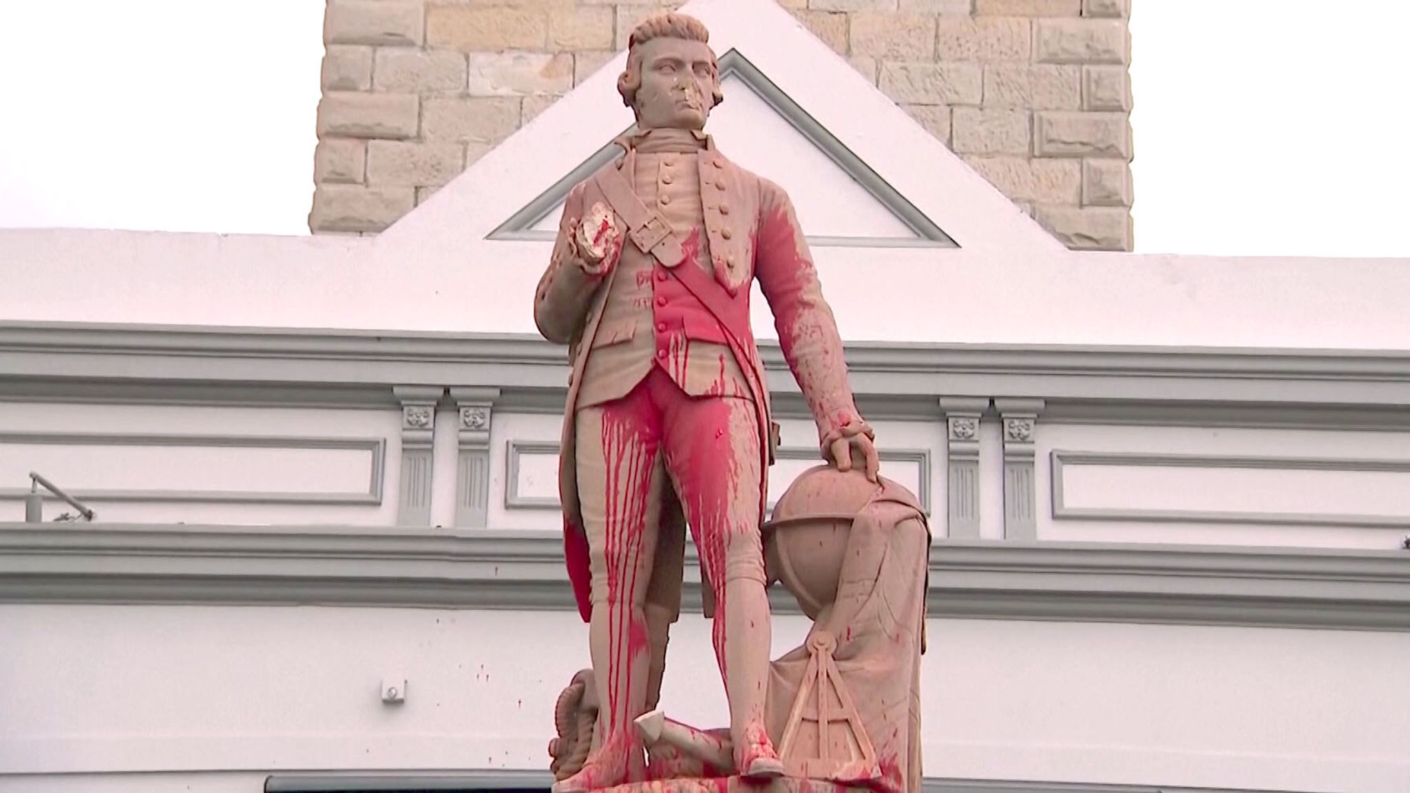 Captain Cook statue in Sydney vandalised ahead of Australia Day | World ...