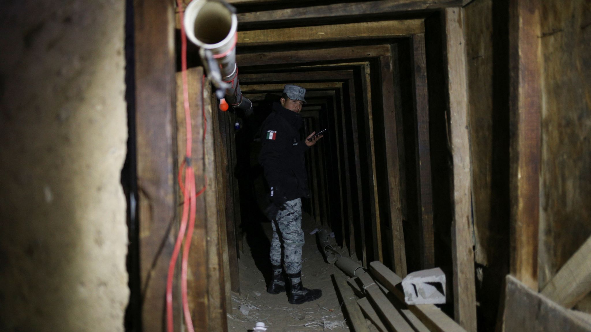 Mexico to seal 1,000ft-long tunnel from Juarez to Texas after US ...