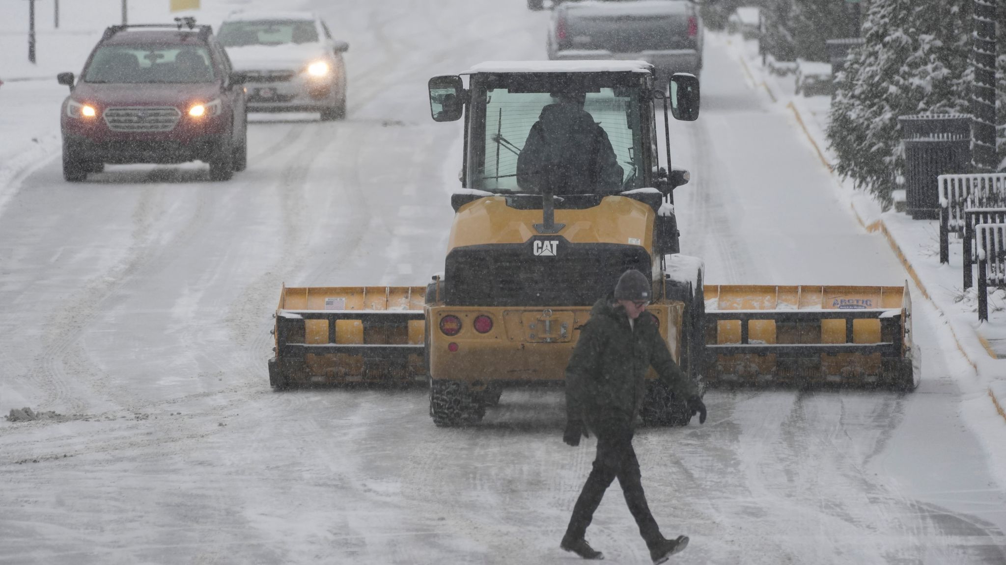 Five killed in winter storm as US states declare emergency - national ...