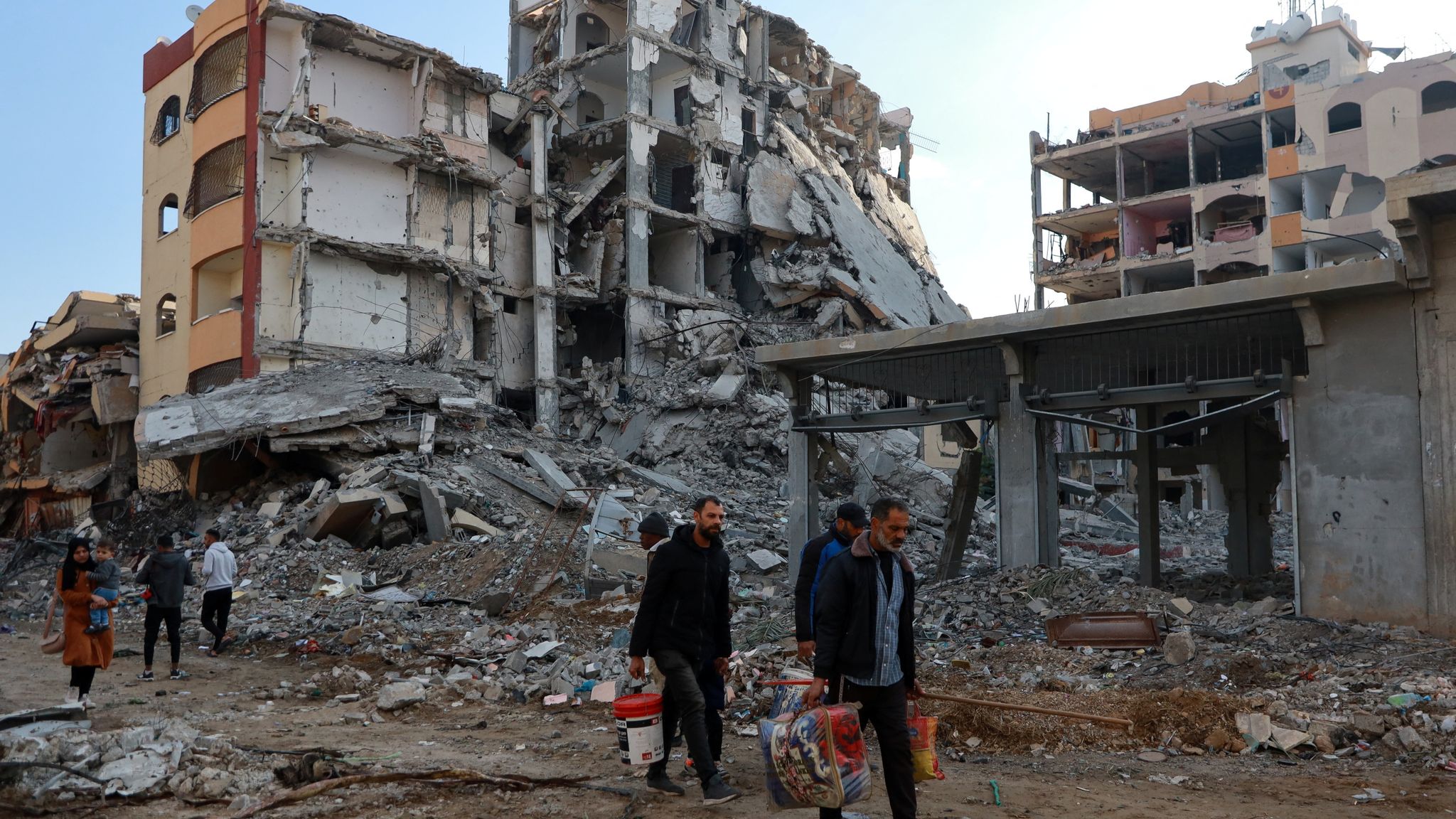 Gaza is filled with rubble that's the same weight as 180 Wembley ...