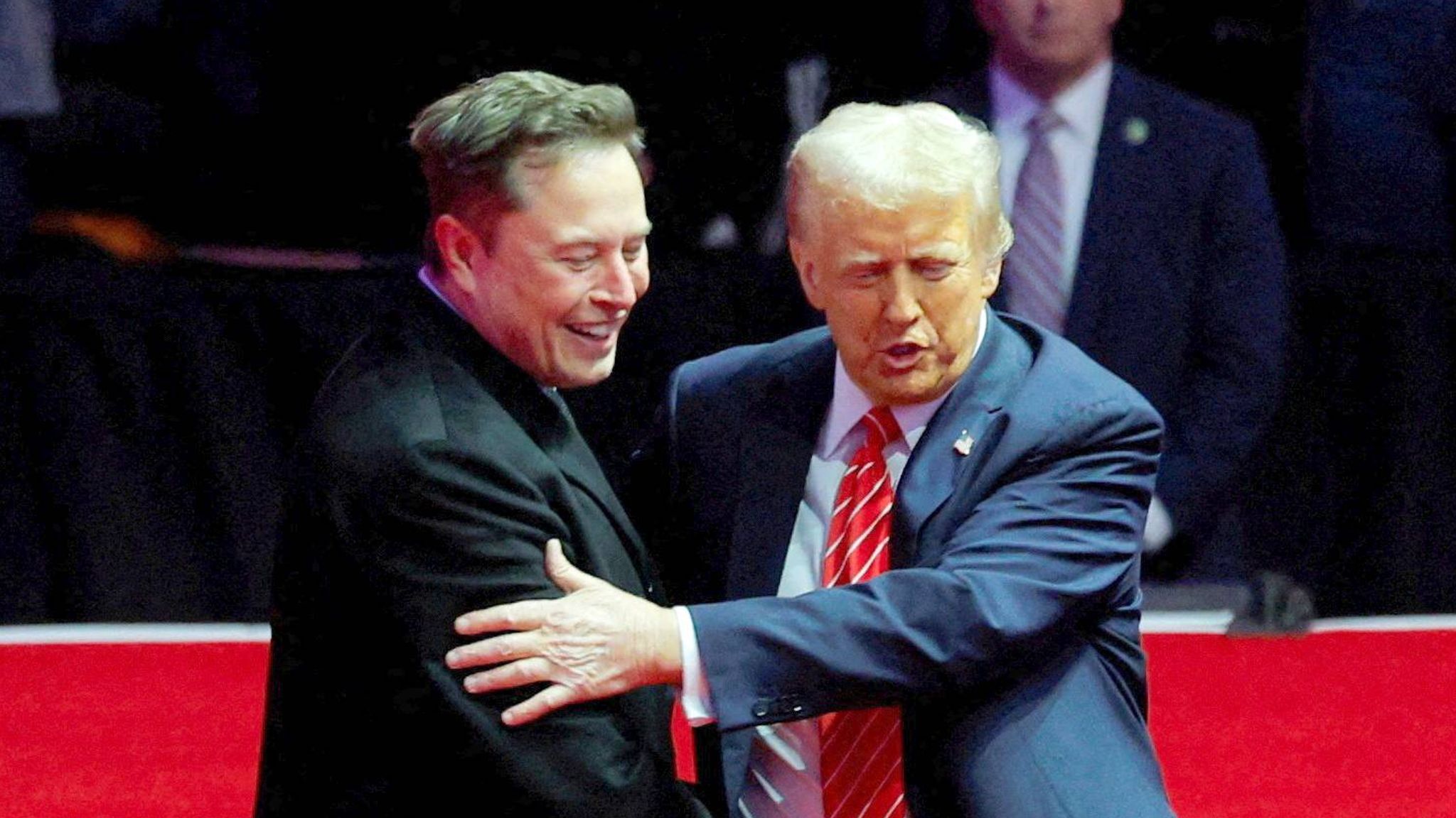 Trump offers federal employees eight months' pay to quit | US News ...