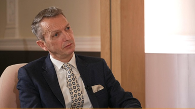 Rachel Reeves risks economic 'doom loop', ex-Bank of England chief ...