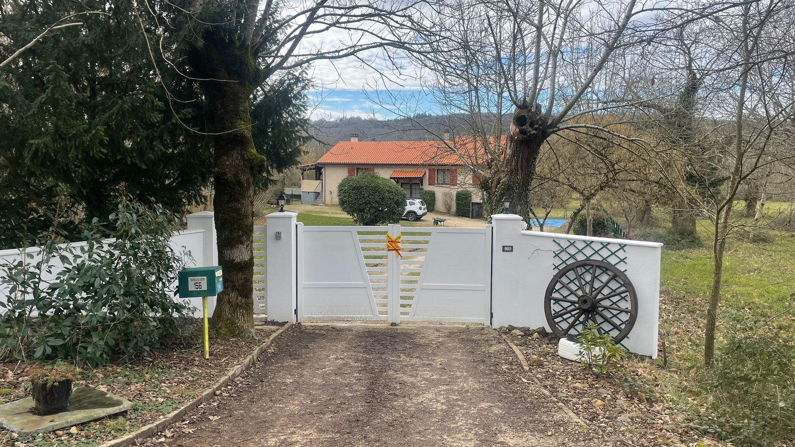 'Shock' after British couple found dead at home in south of France | UK ...