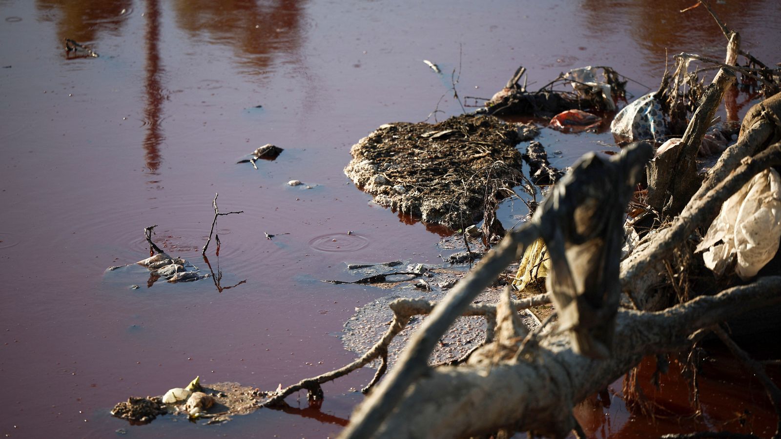 River in Argentina turns bright red | World News | Sky News