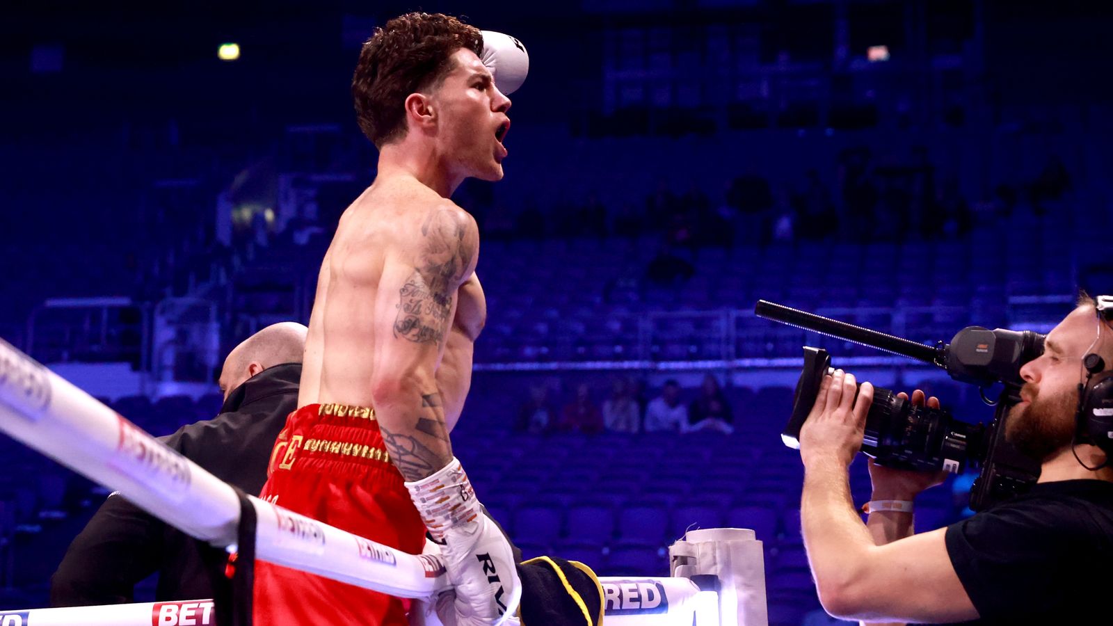 Irish boxer John Cooney dies after suffering brain injury in super ...