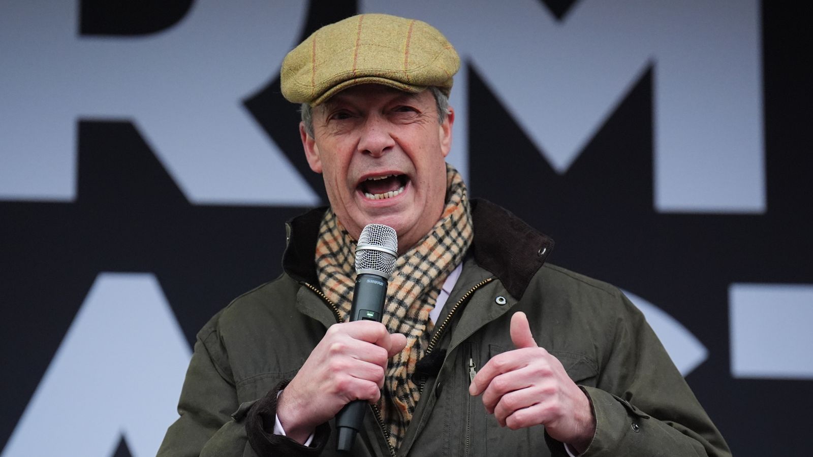 Farage says 100 Labour MPs will be 'getting scared' and putting ...
