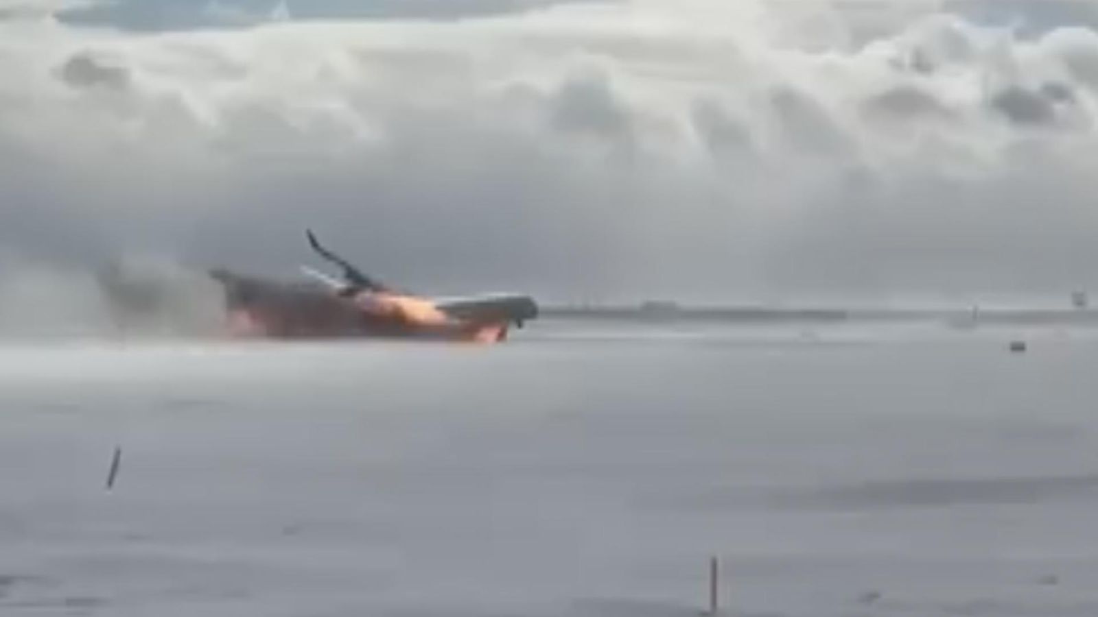 Watch moment Delta Airlines plane crashes at Toronto airport and flips ...