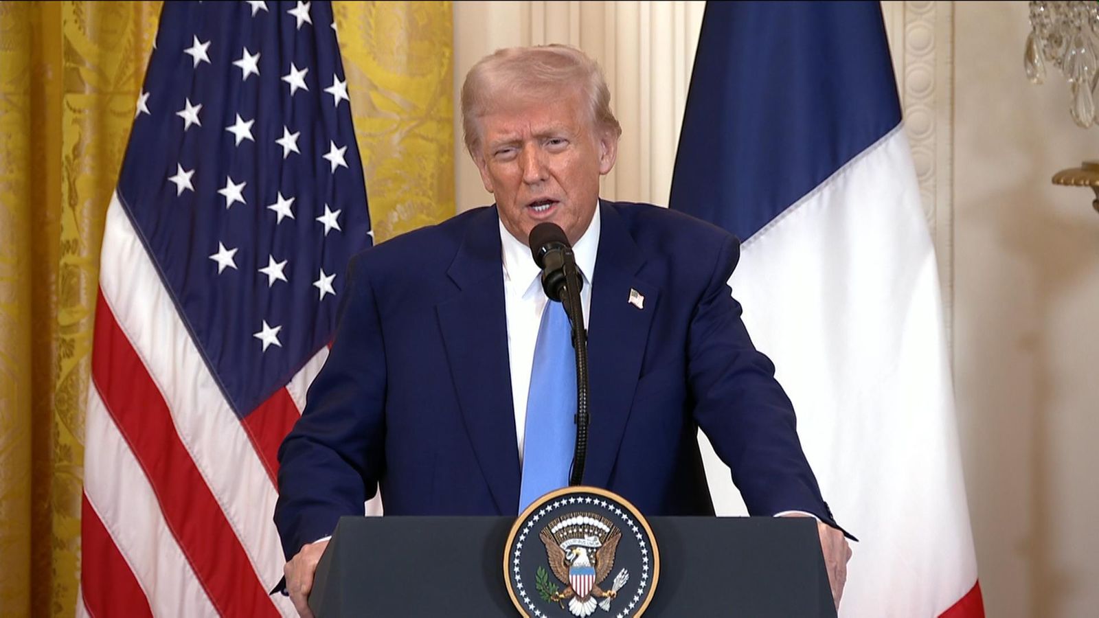 Peace in Ukraine benefits Russia says Trump as Macron explains ...