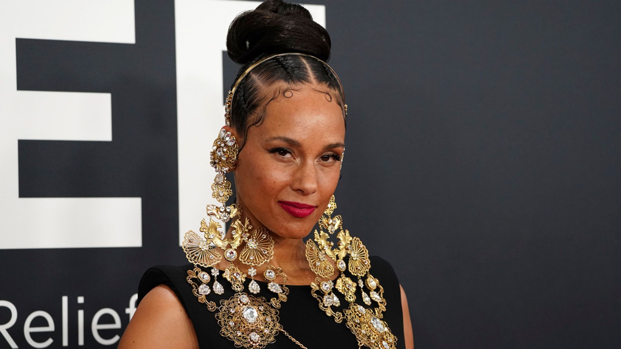 Grammys red carpet fashion 2025: All the best looks from the stars and ...
