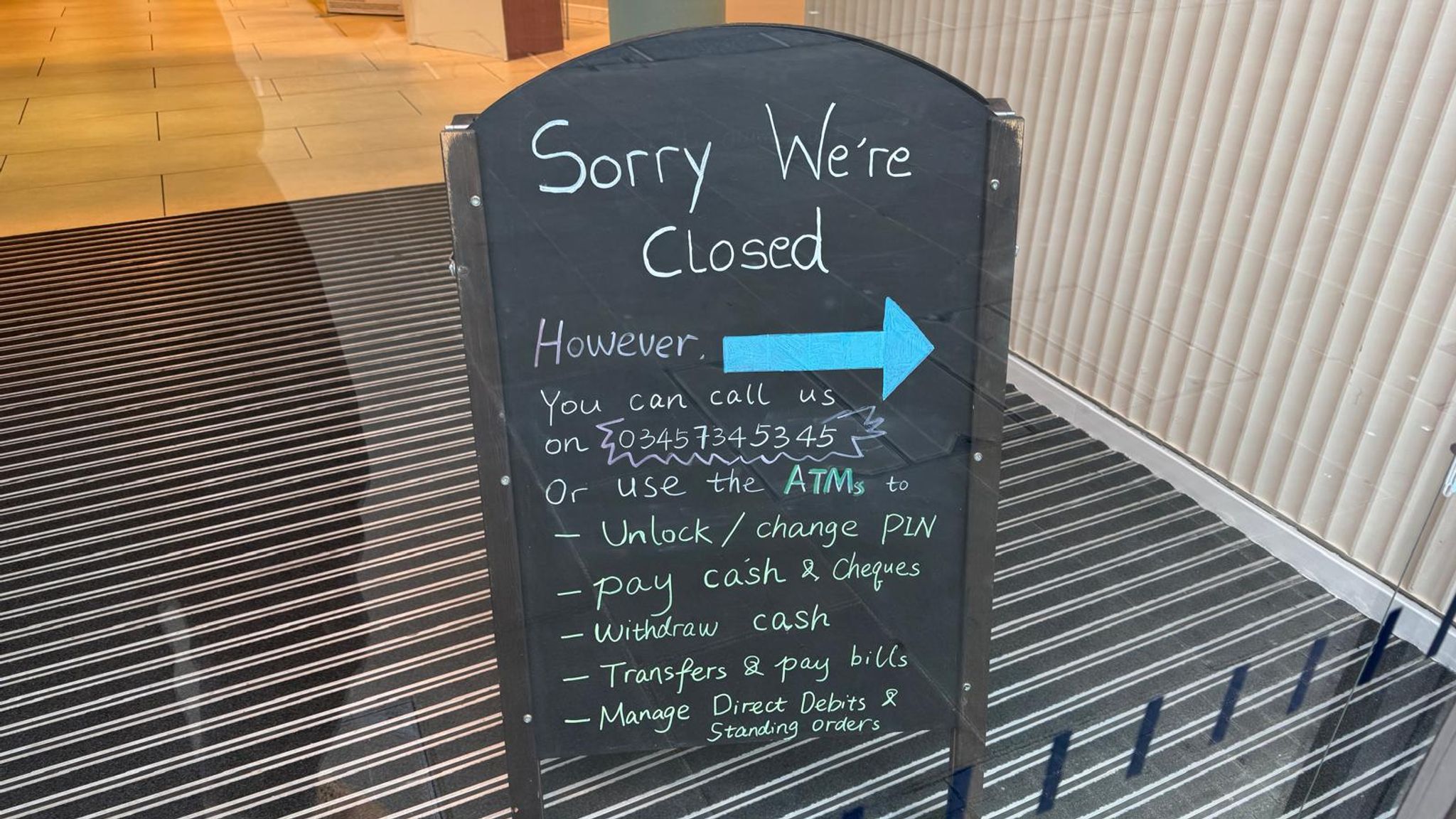 Honeymoon couple unable to access their money online as Barclays ...