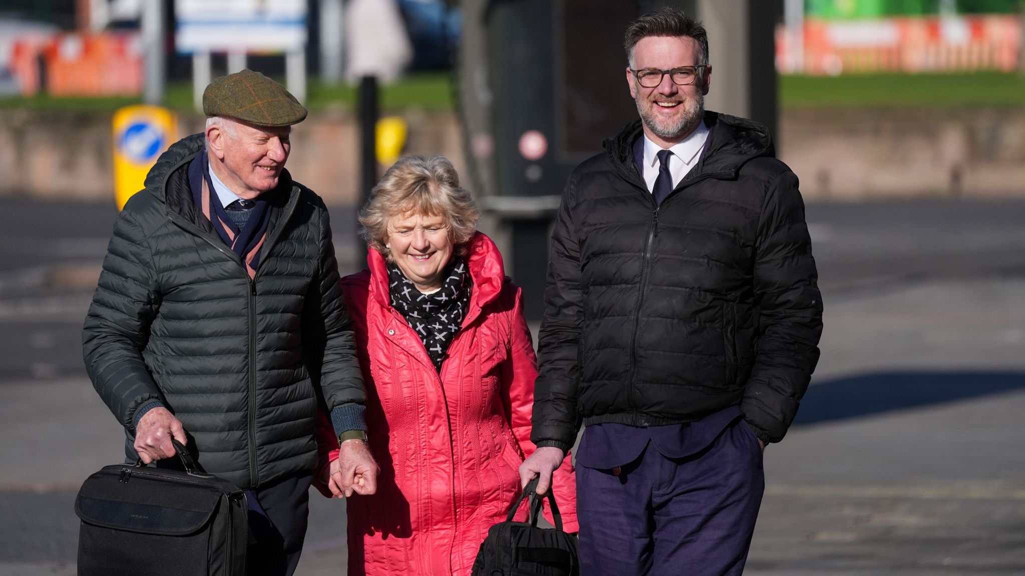 Bargain Hunt auctioneer Charles Hanson cleared of coercive control and ...