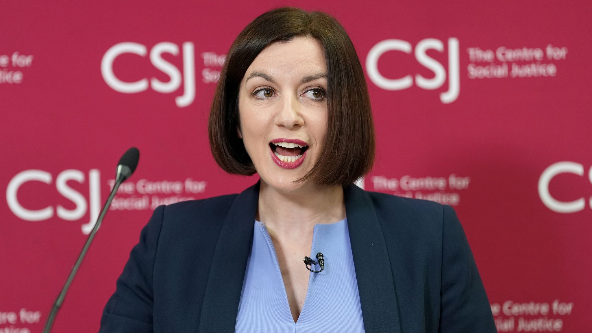 Teaching unions gear up for fight with Number 10 over AI job-loss fears ...