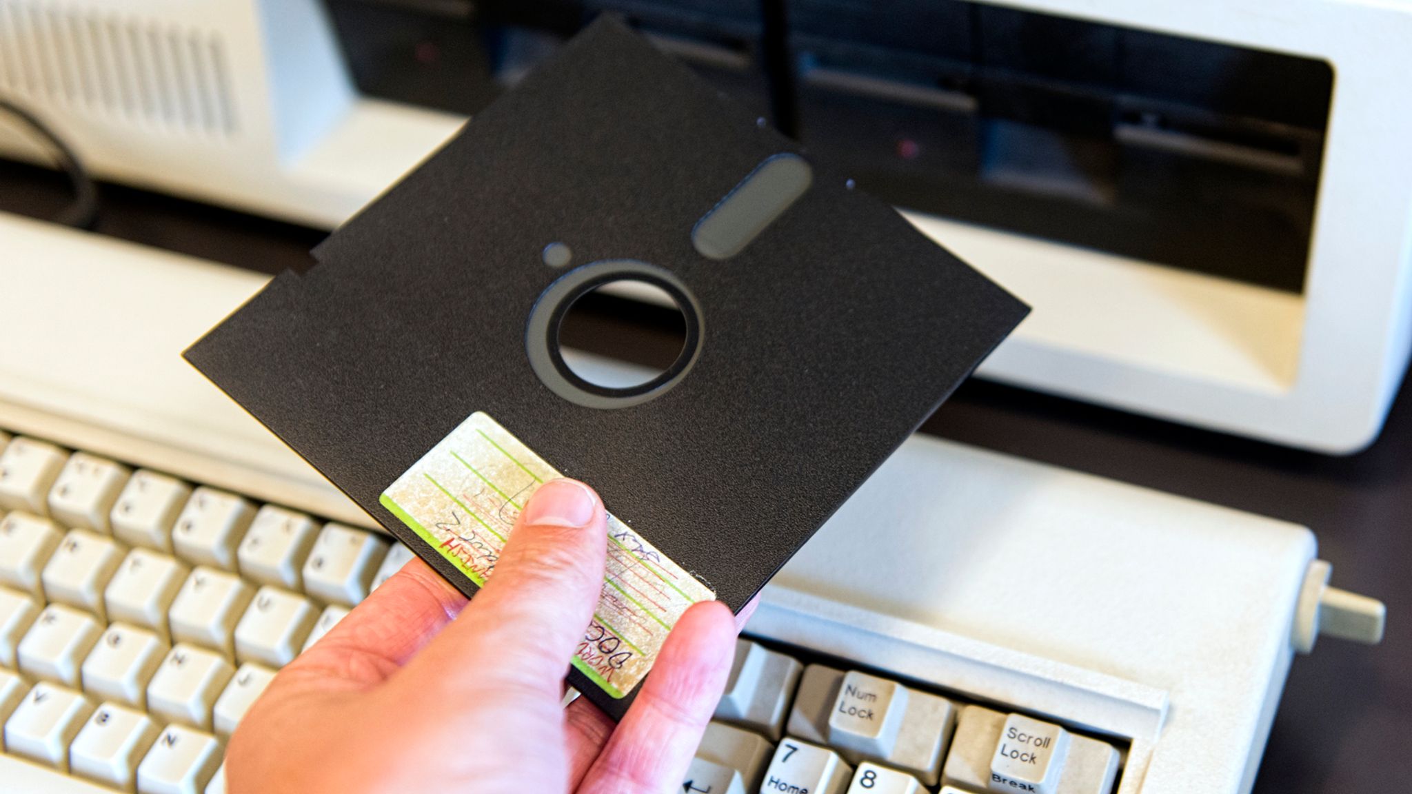 Microsoft is shutting down Skype: What other technologies have become ...