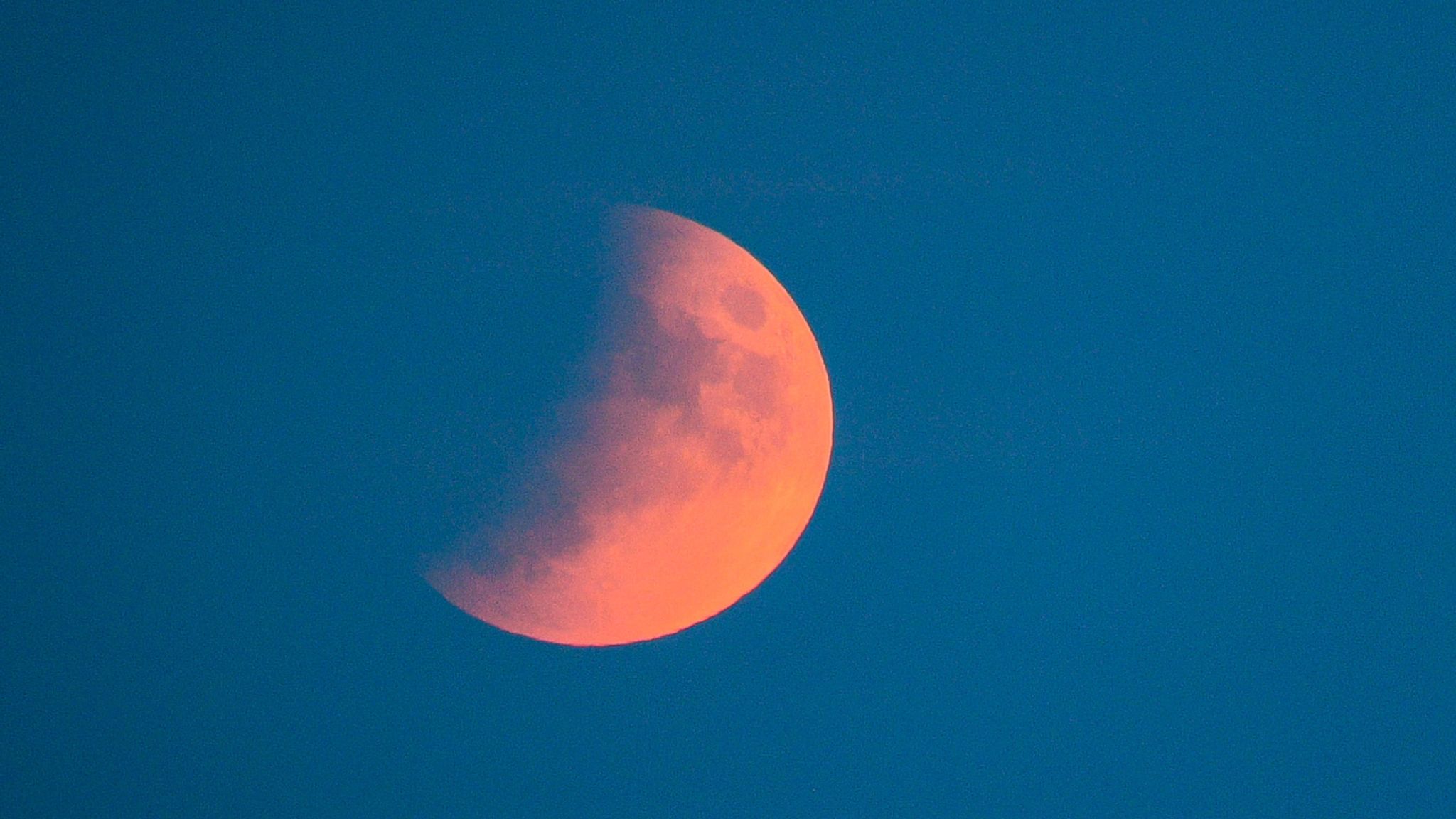 Blood Moon 2025 How To See The Lunar Eclipse Science Climate Tech Blood Moon 2025 How To See The Lunar Eclipse Science Climate Tech