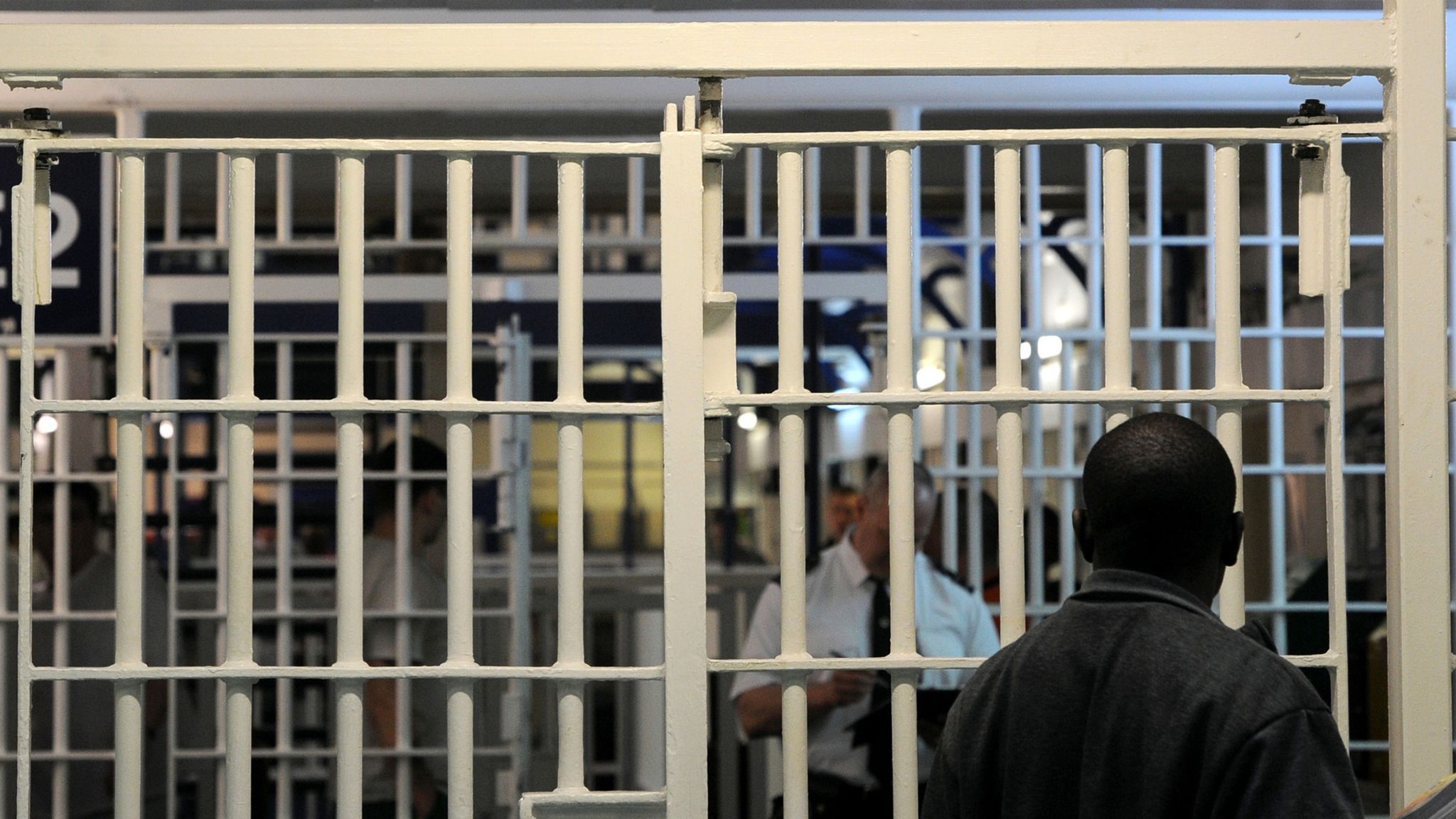 Police cells to be used to hold prisoners - as jails fill up | UK News ...