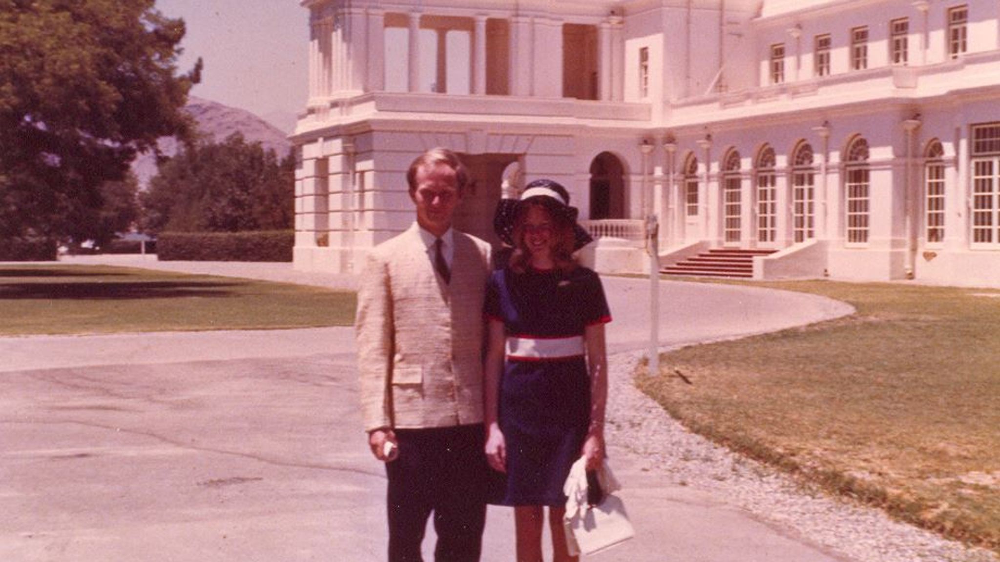 'Misunderstanding' in arrest of British couple in Afghanistan, Taliban ...